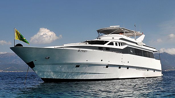 30 per cent price drop on Tempest superyacht Trilogy at bluewater
